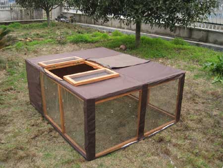 FULLY FOLDING SHELTERED RABBIT / GUINEA / POULTRY RUN RUNS HUTCH ...